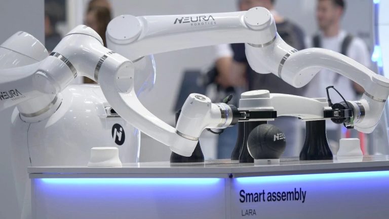 LARA – The Lightweight Agile Robotic Assistant. - NEURA Robotics
